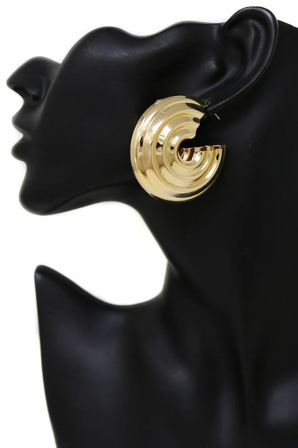 Shell Shocked Chucky Hoop Earrings – So Basic Boutique
